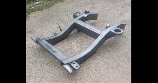 DISCOVERY HALF CHASSIS