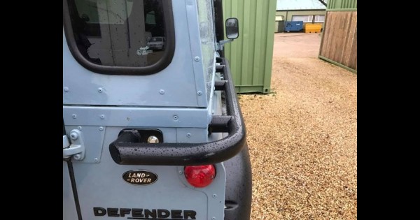 DEFENDER WRAPAROUND TUB BODY SLIDERS