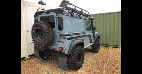 DEFENDER WRAPAROUND TUB BODY SLIDERS